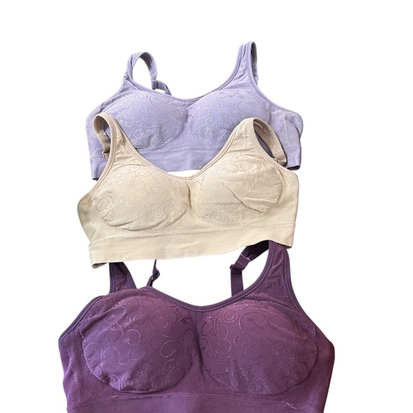 Bali | Intimates & Sleepwear | Bali Bra Set Of 3 Dfw13 Wireless Padded ...